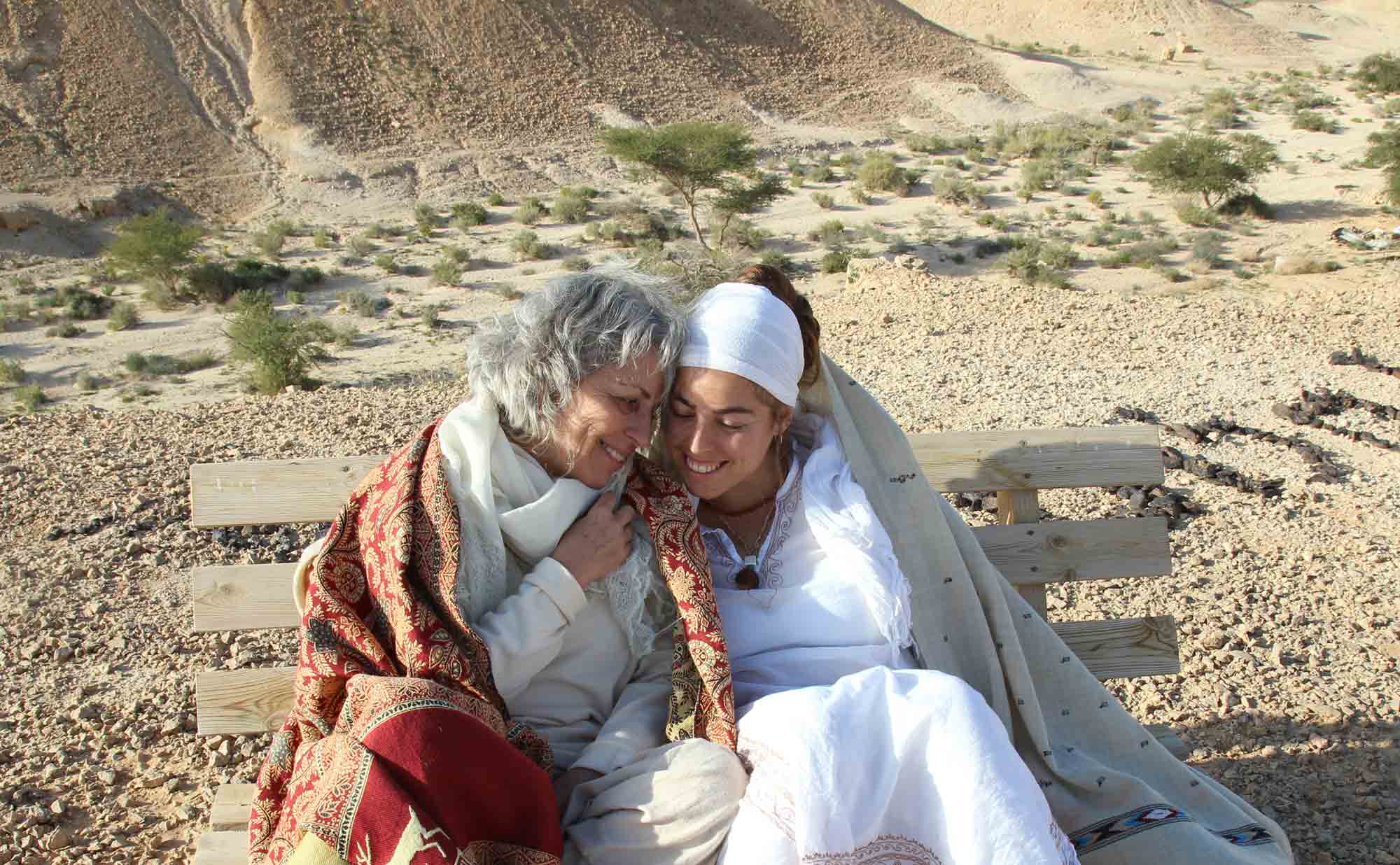 סדנת קונדליני יוגה, בשקט של המדבר בקיבוץ נאות סמדר - Neot Semadar